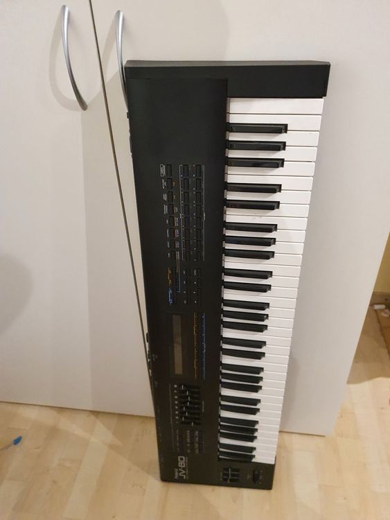 Roland JV-80 Keyboard/Synthesizer (für Bastler) | Kaufen auf Ricardo