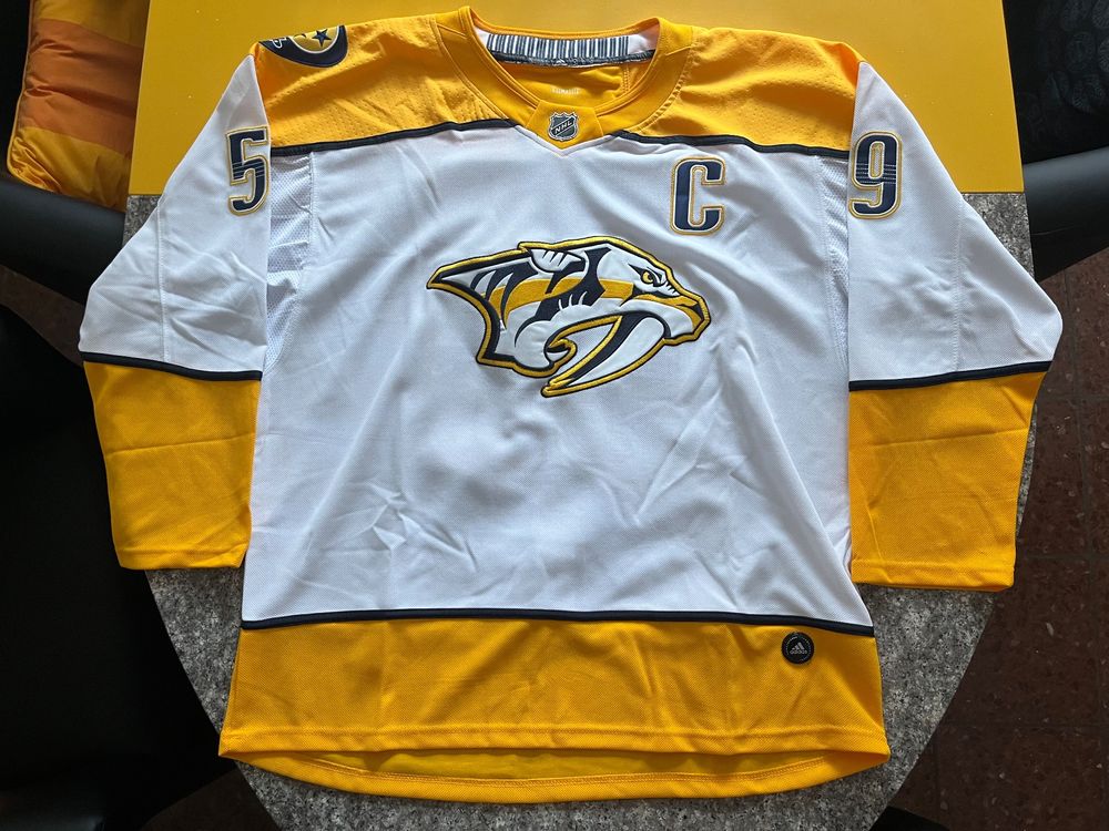 Nashville Predators Adidas Away Jersey #59 "C" Roman Josi | Kaufen auf ...