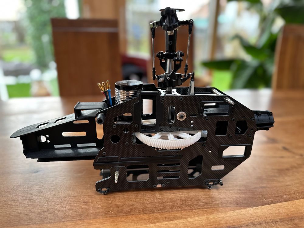 ALIGN T-REX 600 DFC CHASSIS MIT MOTOR (Gebraucht) in Müntschemier für ...