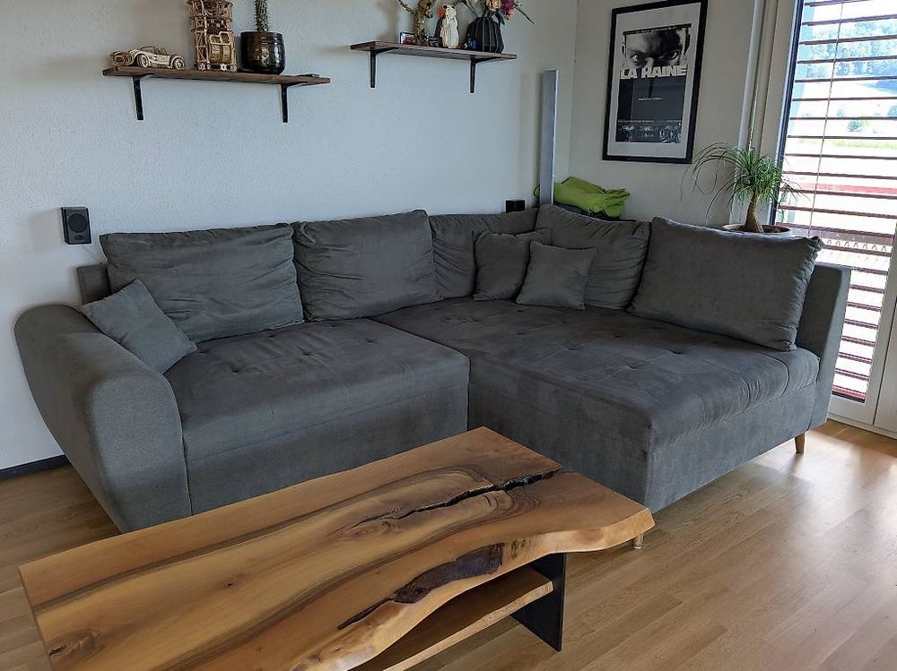 Ecksofa Capstone in Microfaser grau 249 x 175 cm (Gebraucht) in Pfäffikon ZH für CHF 250 – nur ...