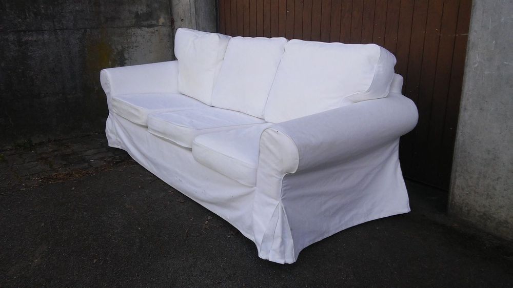 3er Sofa Ektorp von IKEA in weiss (Gebraucht) in Belp für CHF 15 – mit Lieferung auf Ricardo kaufen