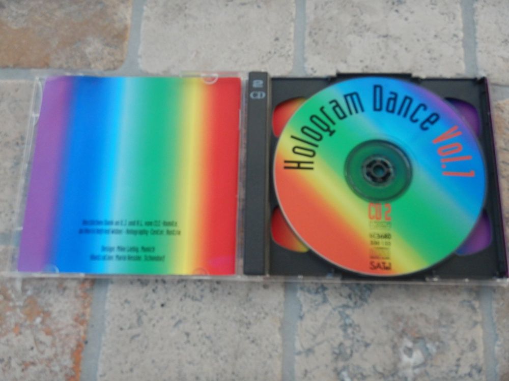 Doppel CD, Hologram Dance Vol. 1 (Gebraucht) in Mörschwil für CHF 1.7 ...