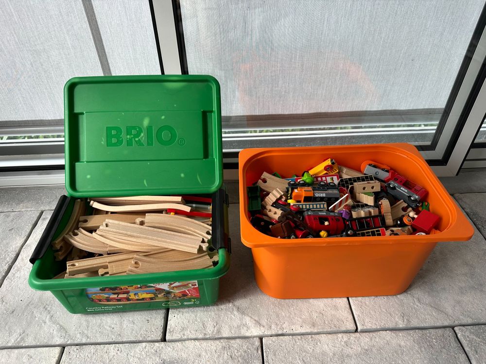 Brio Eisenbahn - Box mit mehreren Sets (Gebraucht) in Bülach für CHF 45 ...