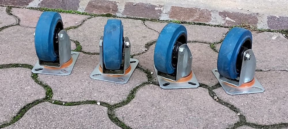 Rollen/Montagerollen/Räder (Gebraucht) in Zuzgen für CHF 30 – nur ...