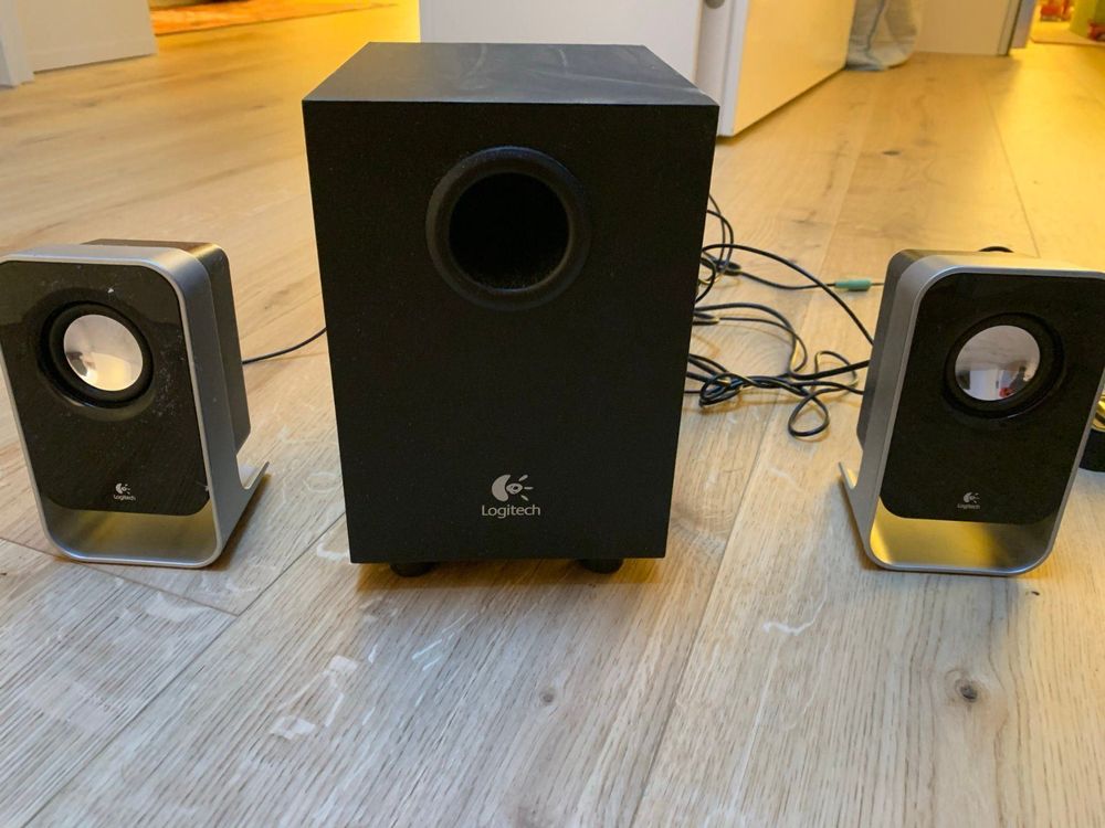 Logitech LS21 2.1 Stereo Speaker System | Kaufen auf Ricardo