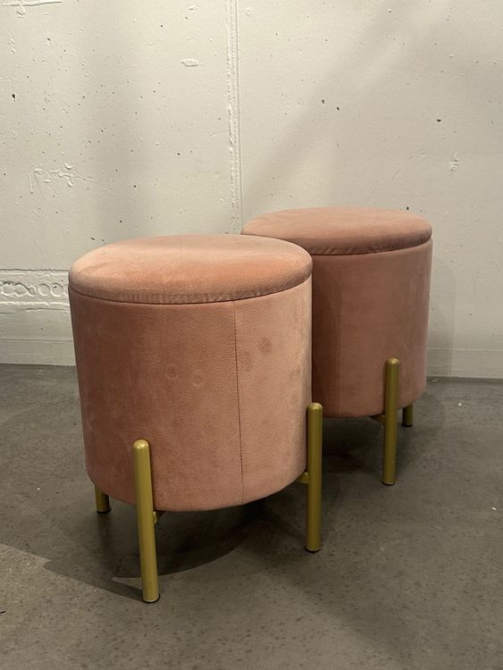 2 Samthocker mit Stauraum Rosé Rosa Samtbezug Goldfüsse (Gebraucht) in ...