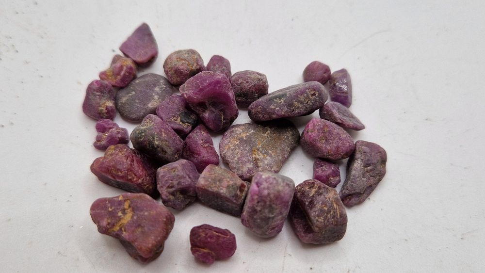 Rubin roh Lot total 100ct. | Kaufen auf Ricardo