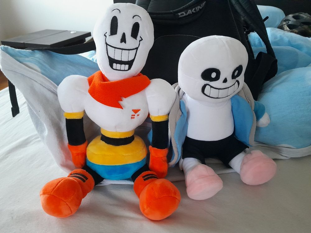 Undertale Sans & Papyrus Plushies | Kaufen auf Ricardo