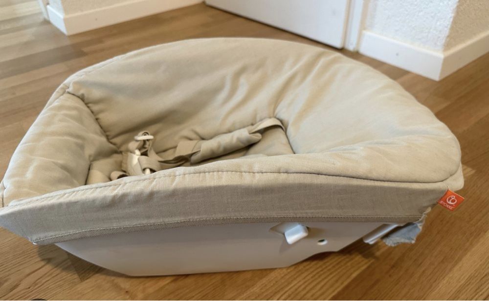 Tripp trapp Newbornschale von stokke (Gebraucht) in Merenschwand für ...