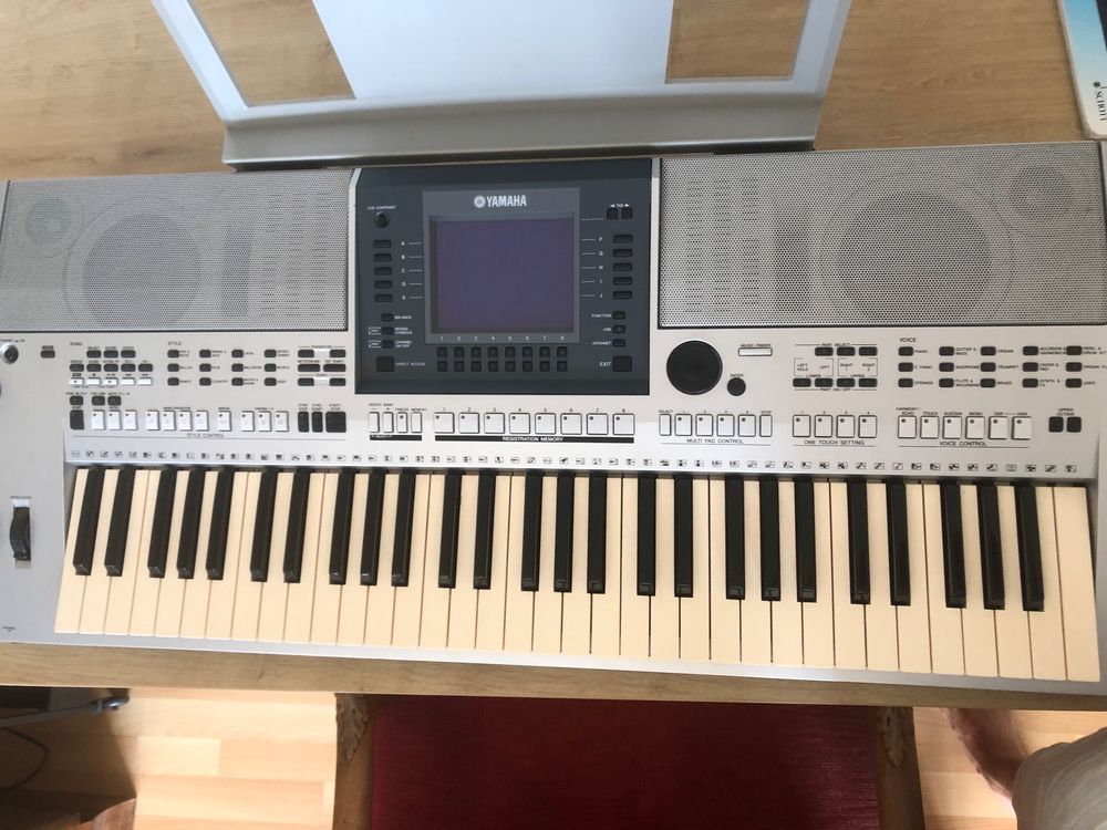 Yamaha PSR S 700 Keyboard (Gebraucht) in Basel für CHF 280 – nur ...
