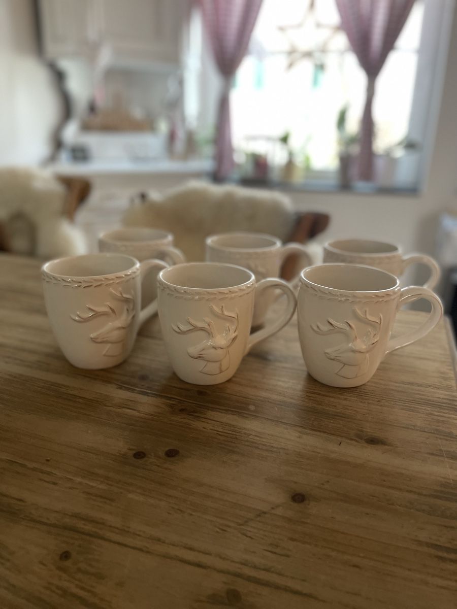 6 edle Tassen mit Hirschmotiv, Winterzeit, neuwertig (Neuf avec ...