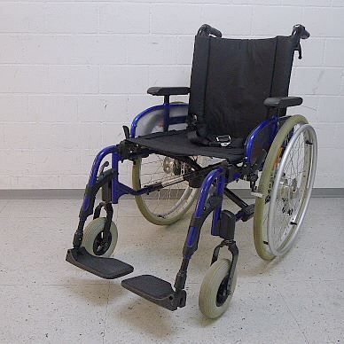 Rollstuhl Invacare, SB 46 cm, nur CHF199 | Kaufen auf Ricardo