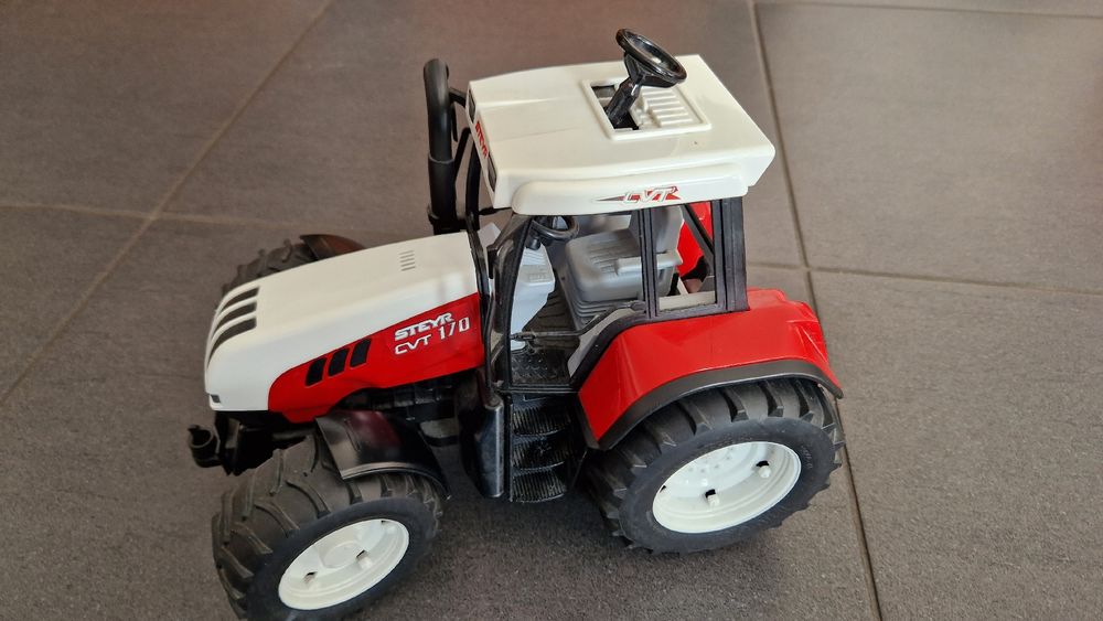 STEYR CVT 170 Spielzeug Traktor von Bruder (Gebraucht) in Bischofszell ...