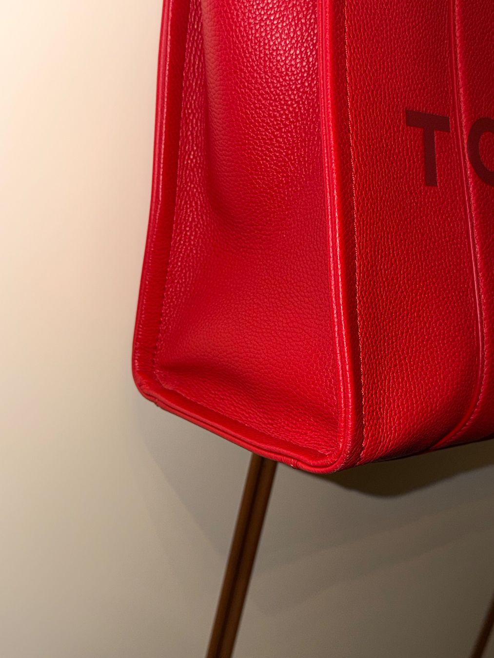 Wie neue Marc Jacobs The Tote Bag Large rot Leder (Gebraucht) in Basel ...