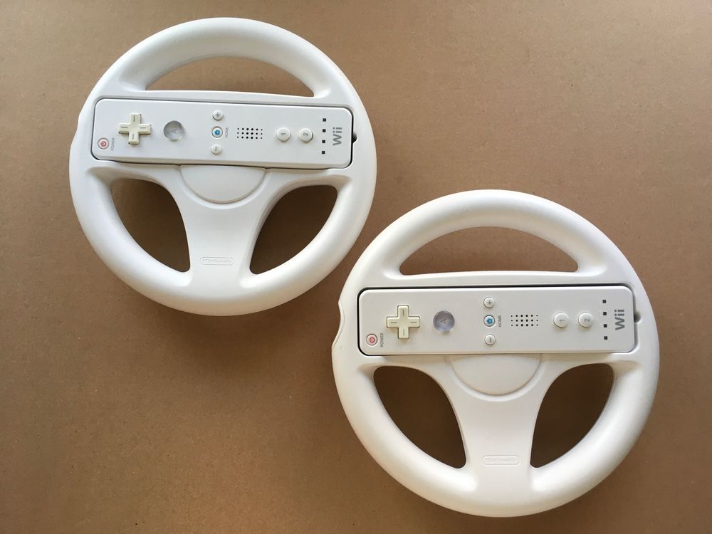 2x original Nintendo Wii Controller + Steuerrad / Wheels (Gebraucht) in ...