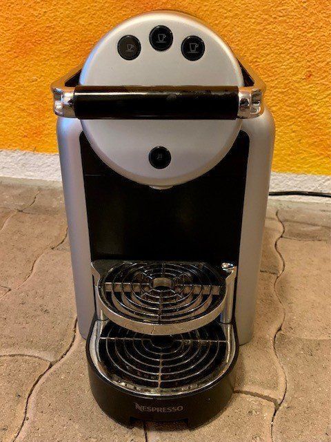 Nespresso Zenius PRO Kaffeemaschine 9737 (Gebraucht) in Winterthur für ...