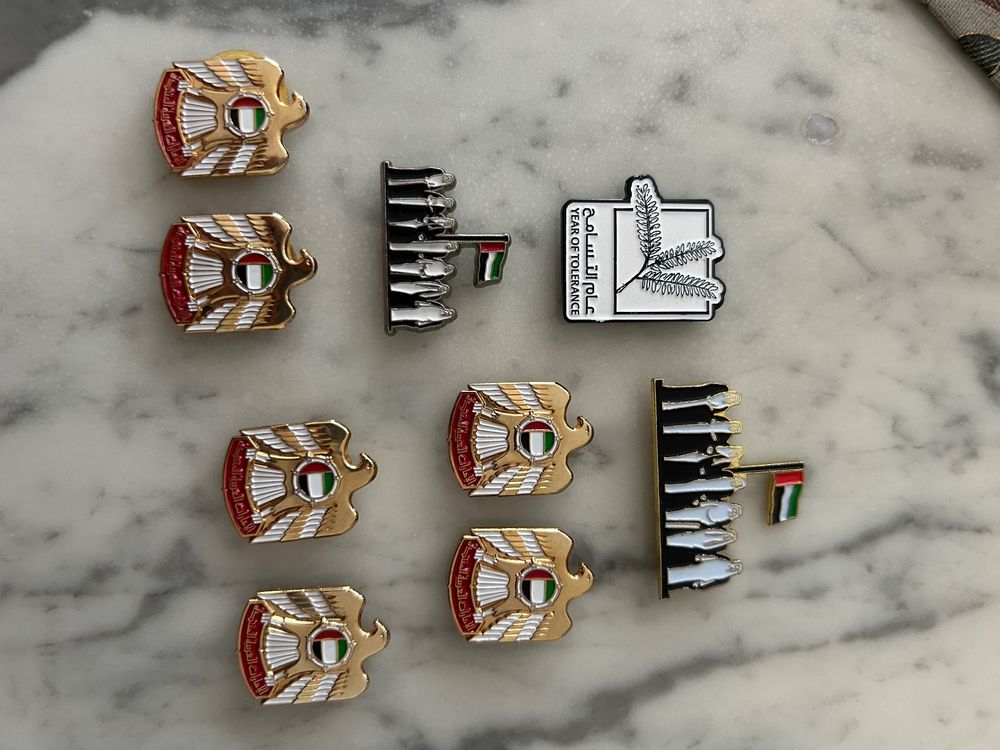 UAE badges Emirates magnetic badge (Neu (gemäss Beschreibung)) in Biel ...