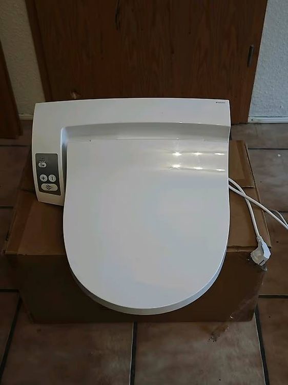 Geberit 5000 plus dusch wc taharet Closomat (Gebraucht) in BASEL für ...
