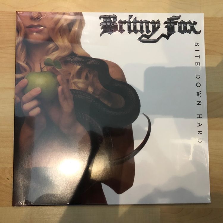 Britny Fox Bite Down Hard Vinyl Offizielle US Pressung 300 (Neu (gemäss Beschreibung)) in ...