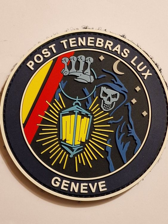 Polizei Genève Post Tenebras Lux PVC Klett (Neu (gemäss Beschreibung)) in Nyon für CHF 8 – mit ...