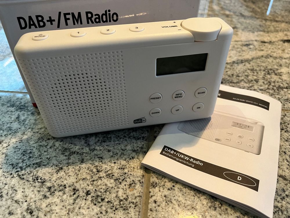 DAB+ Radio Intertronic RA-29 Weiss Kabel fehlt | Kaufen auf Ricardo