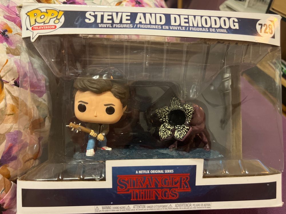 Funko pop steve and demodog stranger things (Gebraucht) in Monthey für ...