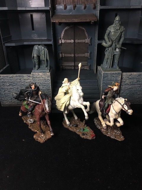 LOTR: "HERR DER RINGE" SET 2 FIGUREN (Gebraucht) in für CHF 14 – mit ...