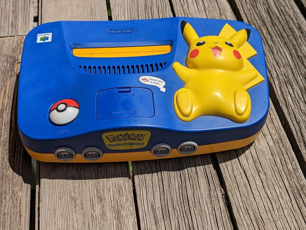 Nintendo 64 Pokemon Edition (2 Controller und 2 Spiele) | Kaufen auf ...