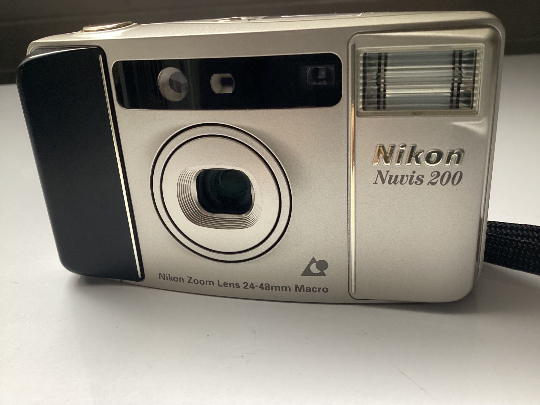 Vintage Fotoapparat/Kamera "NIKON NUVIS 200“ von 1999 (Gebraucht) in ...