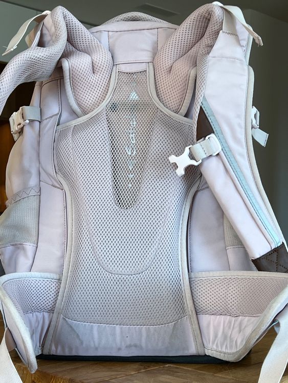 Satch Rucksack Rosa (Gebraucht) in Luven für CHF 55 – mit Lieferung auf ...