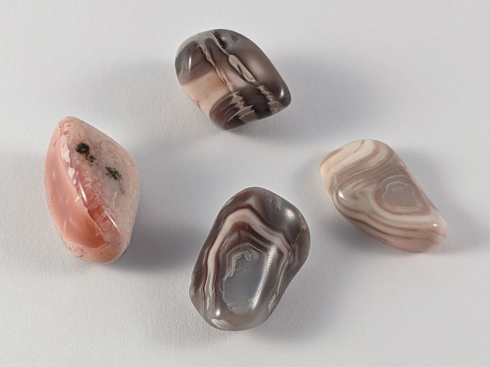 Botswana Achat Trommelsteine 4Stk. 1,8 bis 2,5cm (Neu und originalverpackt) in Meilen für CHF 4 ...