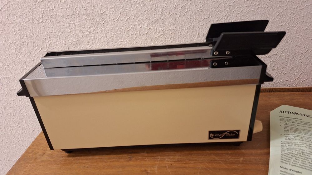 Vintage "Toaster Nova Feder," Made in Italy (Gebraucht) in Arlesheim ...