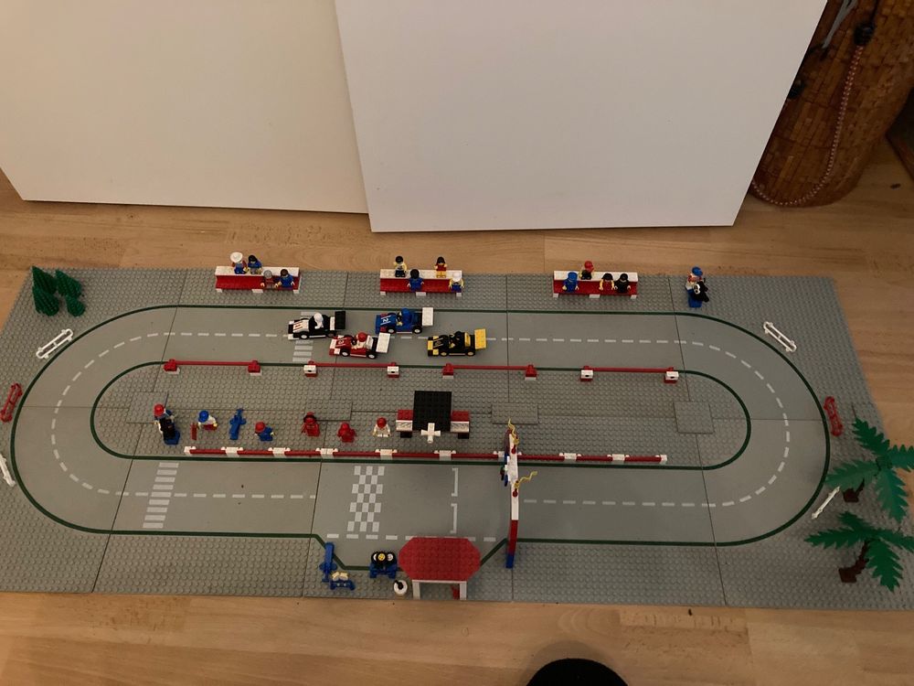 Lego Rennstrecke (Set 6381) (Gebraucht) in für CHF 99 – mit Lieferung ...