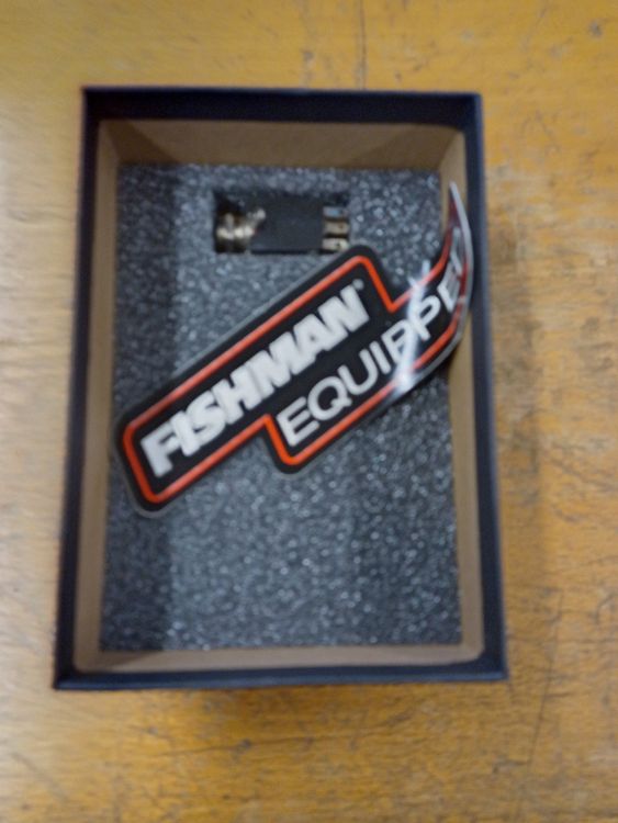 Fishman Piezo/Magnetic Onboard Mixing Preamp for Powerbridge (Neu ...