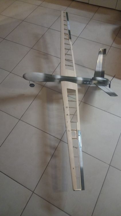 RC Flugzeug Drohne MQ-9 (Defekt) in Bowil für CHF 41 – nur Abholung auf ...