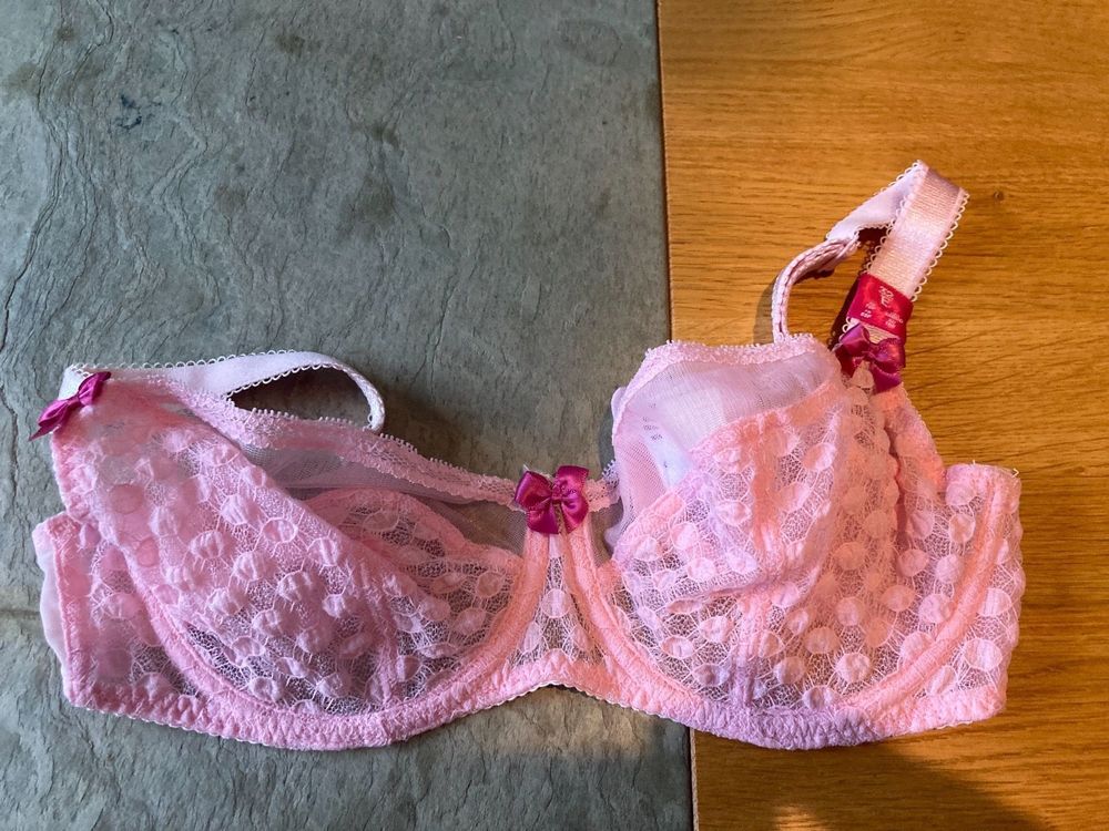 Süsser BH 70F (Neu (gemäss Beschreibung)) in Uster für CHF 15 – mit ...