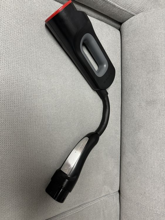 Tesla Adapter (Gebraucht) in Zürich für CHF 51 – mit Lieferung auf ...