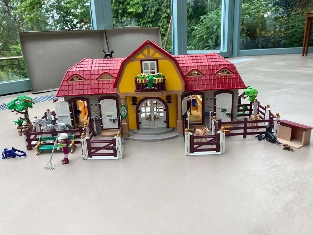 Grosser Reiterhof mit Paddock und Zusatz Sets (Gebraucht) in Winterthur ...