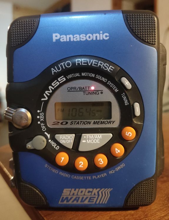 Panasonic RQ-SW20 von 1987 (D'occasion) à Untervaz pour CHF 2 – avec ...