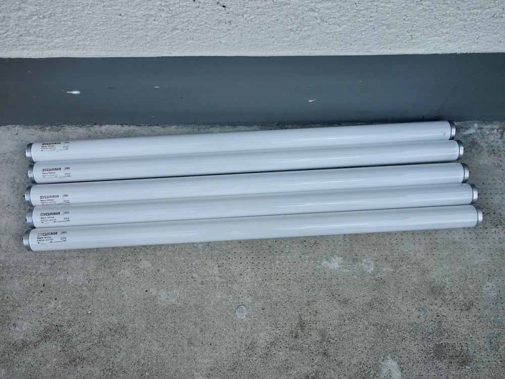 30 Cm Leuchtstoffrohre