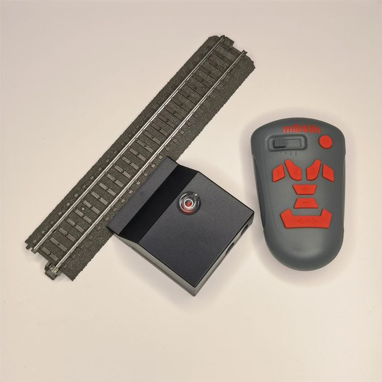 Märklin 00748 Infrarot Steuergerät Set (Neu und originalverpackt) in ...