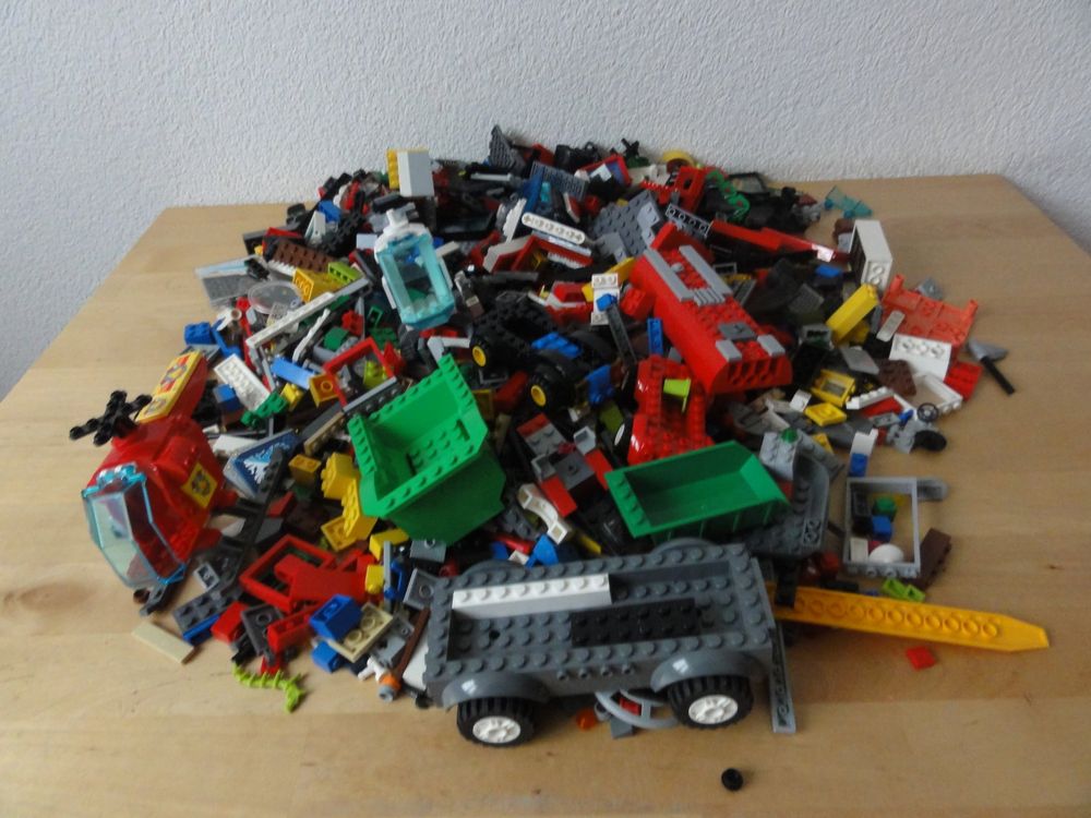 LEGO "KILO WARE" (Gebraucht) in Zürich für CHF 19 – mit Lieferung auf ...