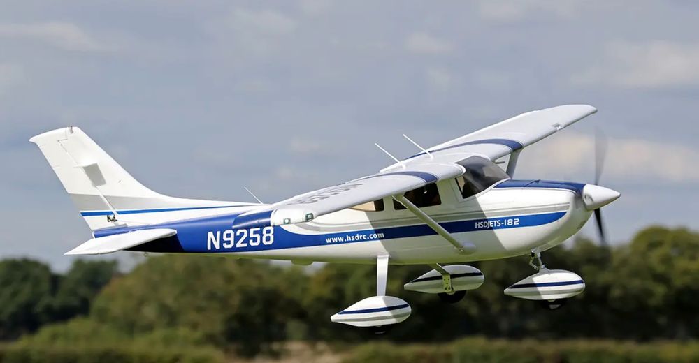 2 Meter-Cessna-182 blau, 6S-PNP-Set von HSDJets | Kaufen auf Ricardo