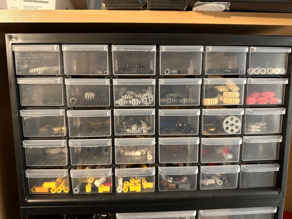Lego Technik Teile mit Sortierbox | Kaufen auf Ricardo
