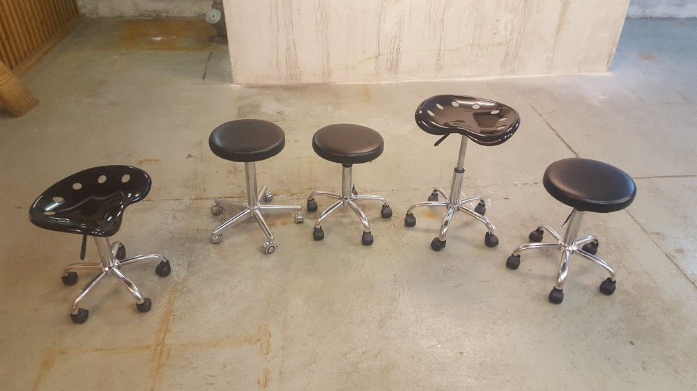 5 Büro Hocker / Rollhocker/ ab CHF 1.-- (Gebraucht) in Zürich für CHF ...