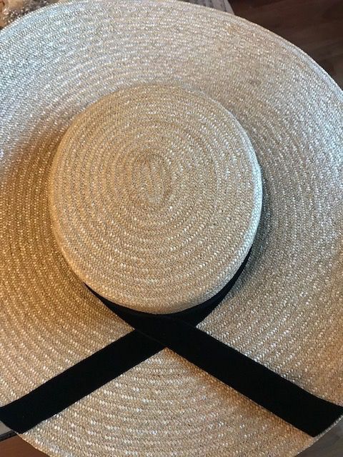 Tracht, Solothurner Tracht, Gr. 40 (Gebraucht) in Hindelbank für CHF 690 – mit Lieferung auf ...