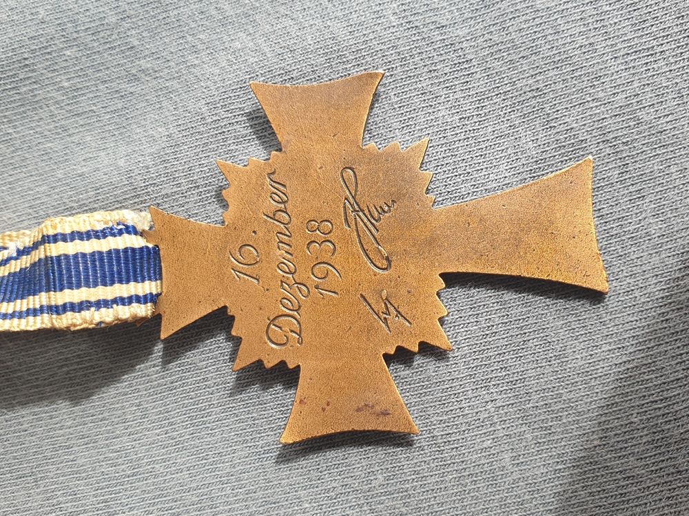 Deutsches Mutterkreuz Goldgrad 1938 – HHCT