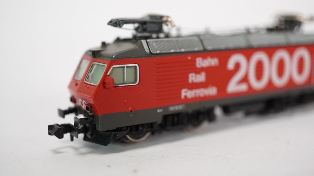 e43 Spur N Roco SBB Re 4/4 IV Bahn 2000 rot | Kaufen auf Ricardo