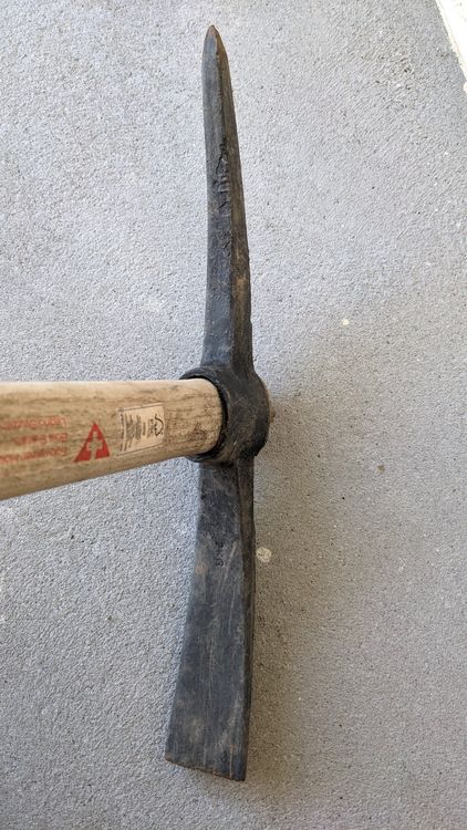 Pickel mit Stiel 2 kg, ca. 100 cm | Kaufen auf Ricardo