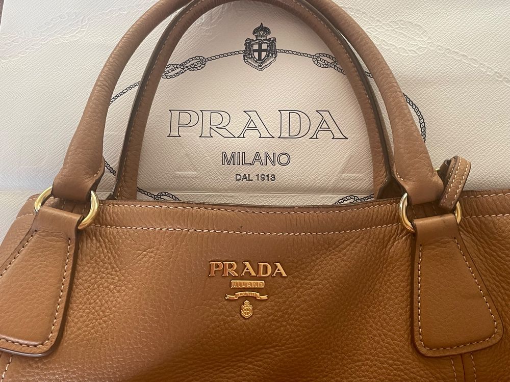 Wunderschöne Handtasche von Prada (Gebraucht) in Sempach für CHF 390 ...